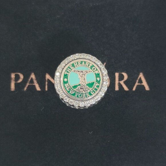 Pandora | Jewelry | Pandora The Heart Of New York City Charm Exclusive ...